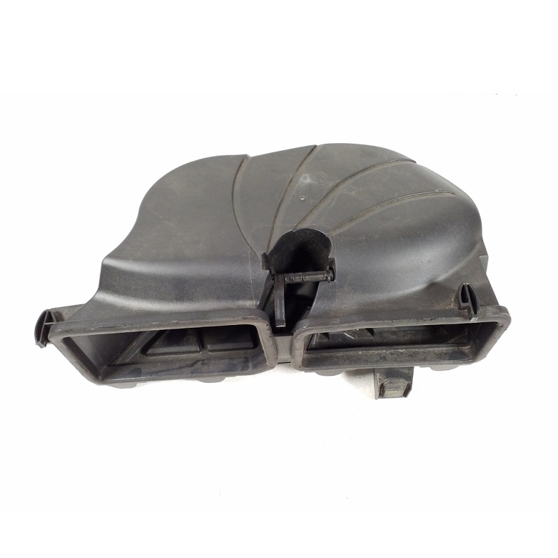 W204 Hava Filitre Kutusu - A2048303303